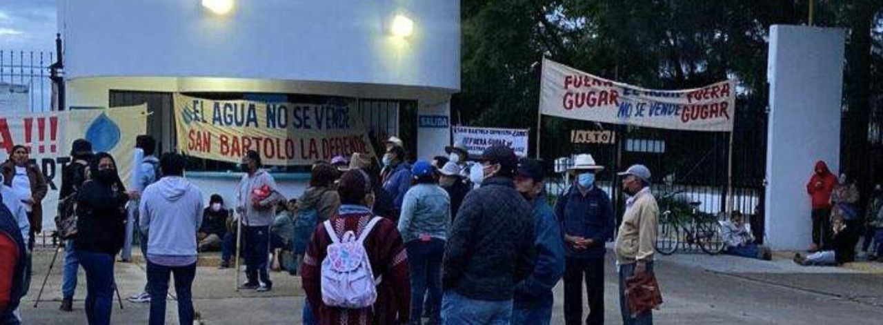 Cumple 16 días el bloqueo a Gugar; empleados exigen garantías para laborar